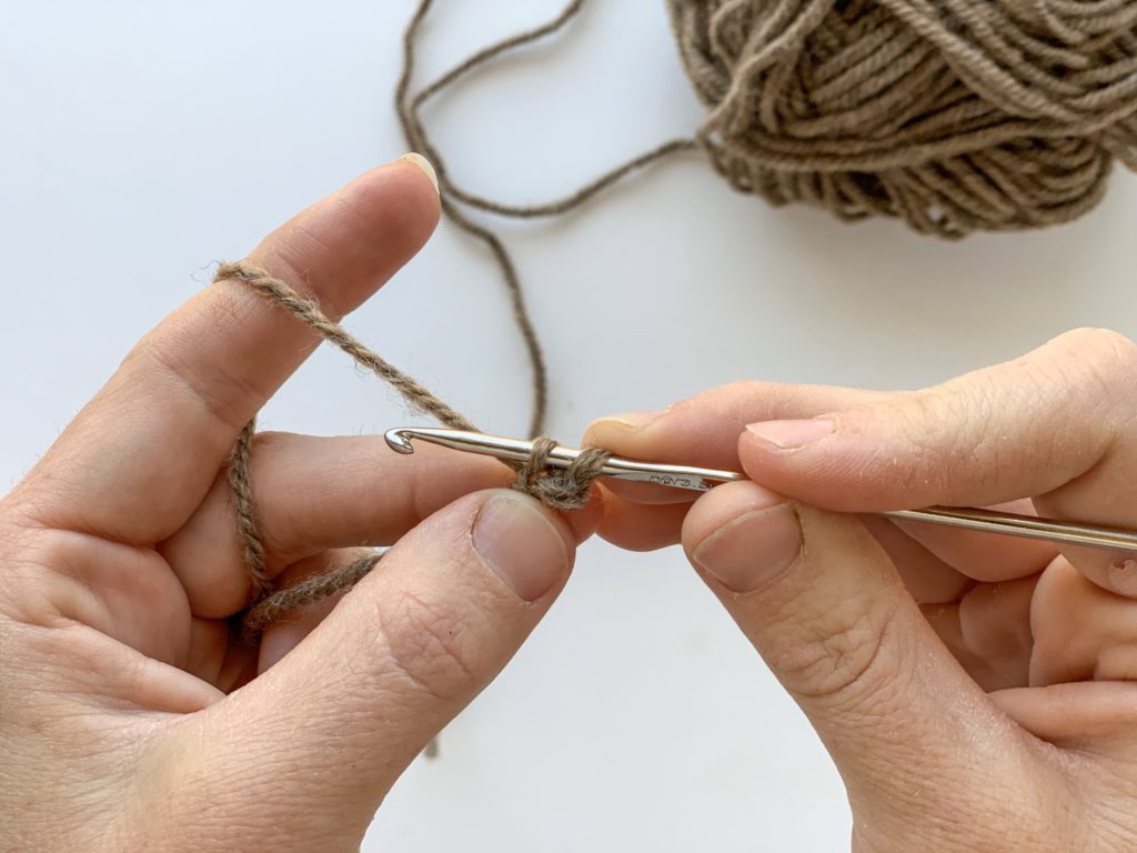 A Beginners Guide To Crocheting: How To Create A Foundation Chain
